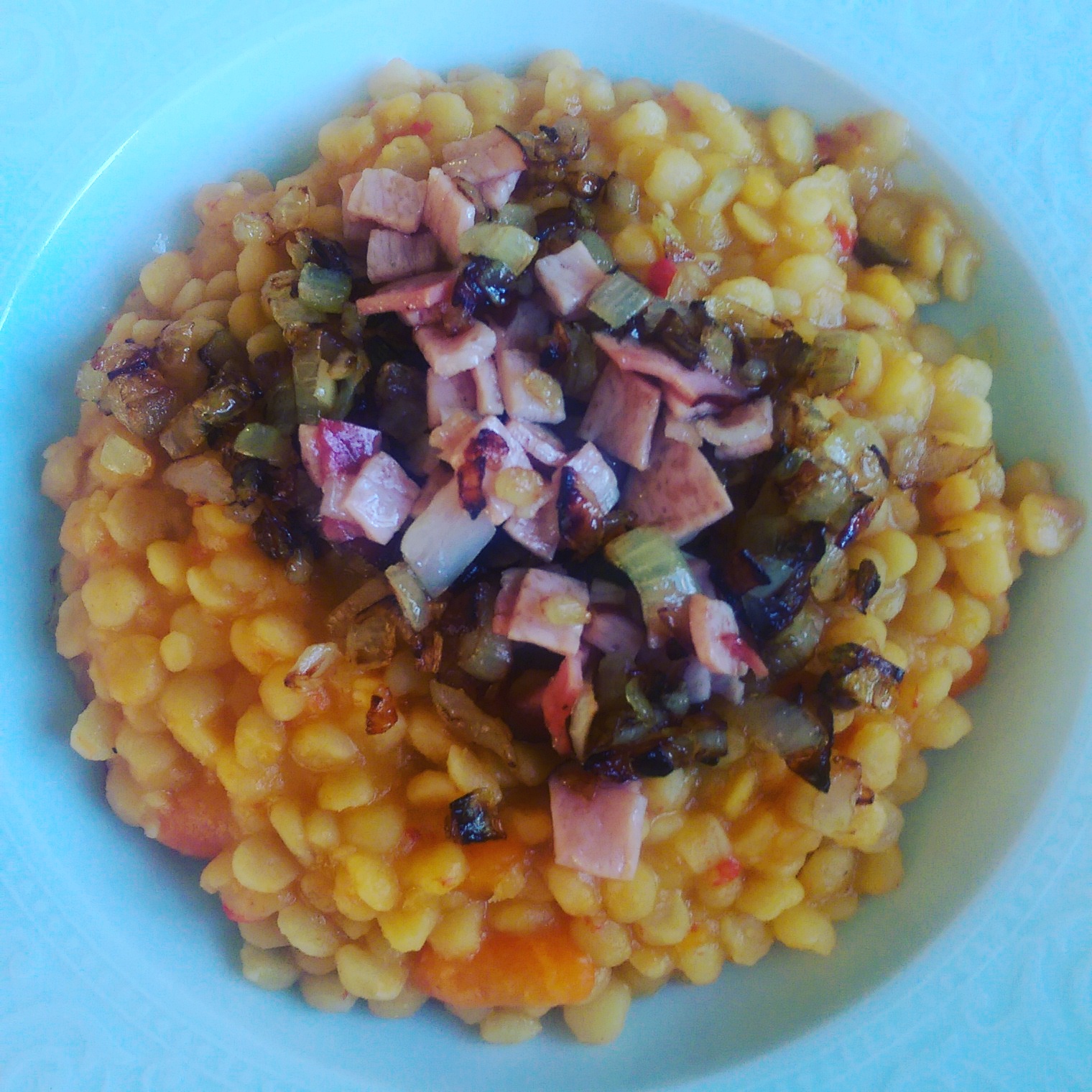 Yellow split peas with carrot and bell pepper – a day in the life of a ...